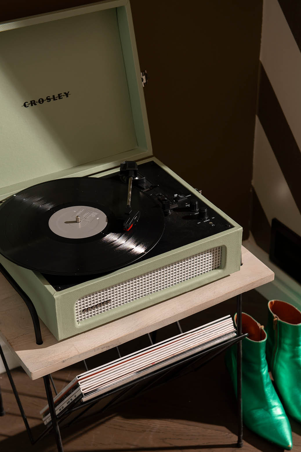 Crosley Radio Europe: Analog sound for a digital generation
